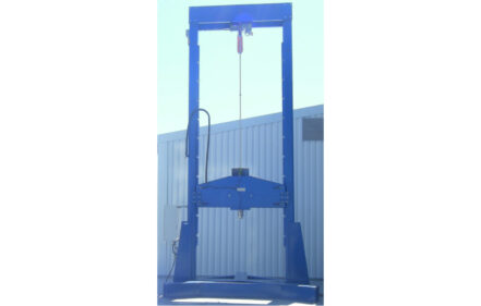 TMH TT18 - 140 t load test gantry - TECHMAN-HEAD